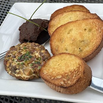 FIVE RESTAURANT BISTRO - Updated August 2025 - 426 Photos & 539 Reviews ...