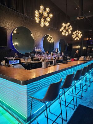 THE LOBBY COCKTAIL LOUNGE & KITCHEN - Updated October 2025 - 963 Photos ...