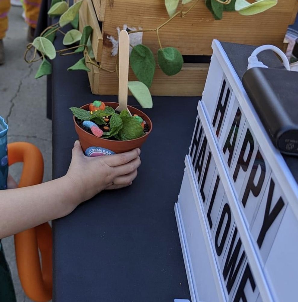 ICE CREAM GARDEN CATERING - Updated October 2025 - 79 Photos & 57 ...