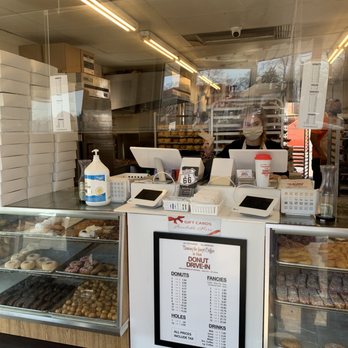 DONUT DRIVE-IN - Updated November 2025 - 285 Photos & 395 Reviews ...