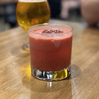 THE HALL BY BEER LAB HI - Updated June 2024 - 888 Photos & 225 Reviews ...