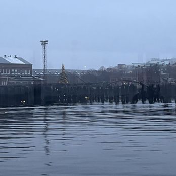 CLASSIC HARBOR LINE BOSTON - Updated June 2025 - 254 Photos & 133 ...