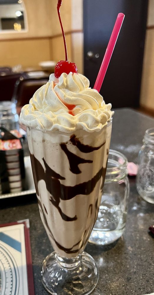 THE BIG ELK - Updated January 2026 - 96 Photos & 96 Reviews - 707 East ...