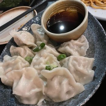 HIDDEN DUMPLING HOUSE MIDTOWN - Updated July 2024 - 698 Photos & 383 ...