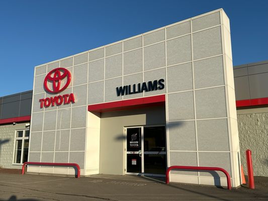 WILLIAMS TOYOTA OF BINGHAMTON - Updated January 2026 - 16 Photos - 393 ...