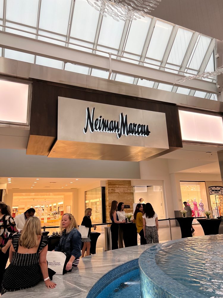 NEIMAN MARCUS - Updated December 2025 - 178 Photos & 70 Reviews - 5860 ...