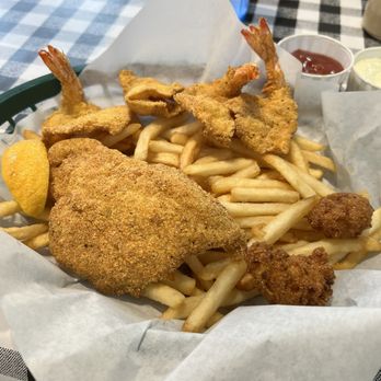 FLYING FISH - Updated April 2025 - 286 Photos & 161 Reviews - 649 ...