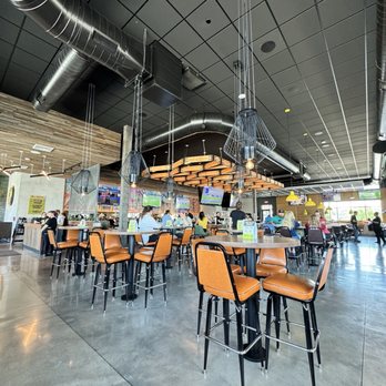 30HOP - Updated July 2025 - 88 Photos & 18 Reviews - 8715 Shawnee ...