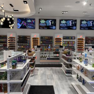 PURE OPTIONS WEED DISPENSARY LANSING EAST - Updated June 2025 - 125 N ...