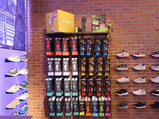 FLEET FEET - Updated January 2026 - 26 Photos & 66 Verified Reviews ...