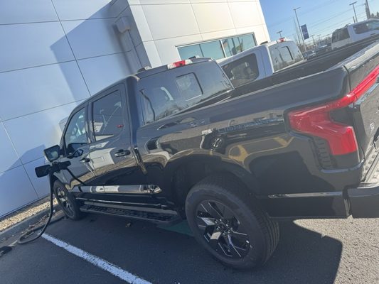 LANDMARK FORD - Updated May 2025 - 79 Photos & 297 Reviews - 12000 SW ...