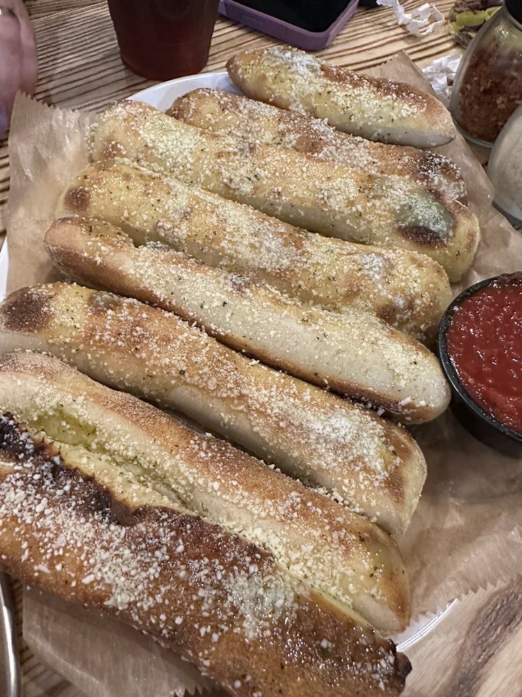 FLIPPERS PIZZERIA - 10 Photos - 11830 Glass House Ln, Orlando, Florida ...