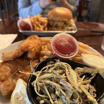 COLD SPRING DEPOT RESTAURANT - Updated December 2025 - 306 Photos & 403 ...