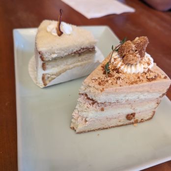 GU-EUM CAKE & BAKERY - Updated July 2024 - 596 Photos & 201 Reviews ...