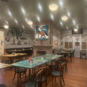 BOUDREAUX’S RIVER ROAD RESTAURANT - Updated November 2024 - 40 Photos ...