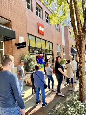 THE LEGO STORE - Updated December 2025 - 59 Photos - 172 Central Park ...