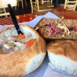 DILLY’S DELI - 106 Photos & 195 Reviews - 3330 S Price Rd, Tempe ...