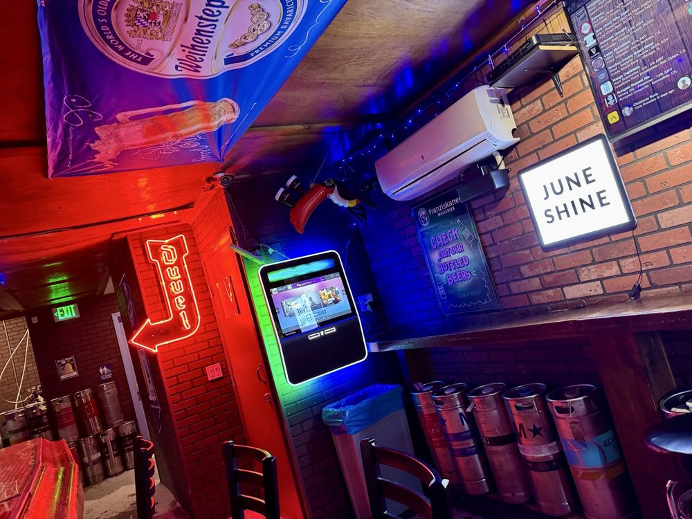 THE DAILY PINT - Updated December 2025 - 140 Photos & 515 Reviews ...