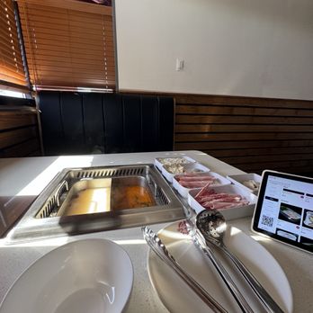 UPIN HOT POT - Updated April 2025 - 88 Photos & 35 Reviews - 8000 ...