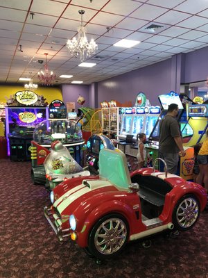 FUN FACTORY - 34 Photos & 40 Reviews - Arcades - 4211 Waialae Ave ...