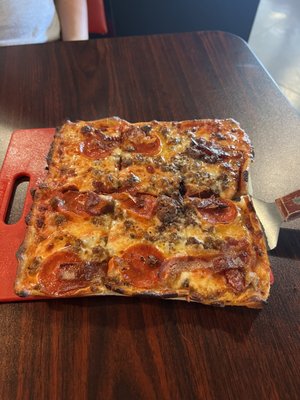 THE RED SEAL PIZZERIA & BAR - Updated June 2026 - 12 Photos & 12 ...