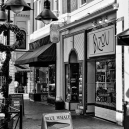 BIZOU - Updated October 2025 - 311 Photos & 324 Reviews - 119 W Main St ...