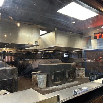 TRUTH BBQ - Updated April 2025 - 2203 Photos & 1181 Reviews - 110 S ...