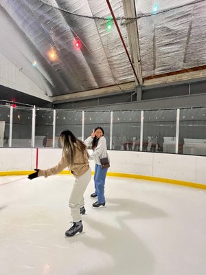 LA KINGS ICELAND AT PARAMOUNT - Updated October 2025 - 101 Photos & 73 ...