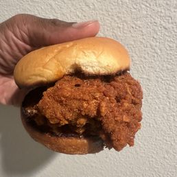 MAIN CHICK HOT CHICKEN - Updated May 2026 - 57 Photos & 83 Reviews ...