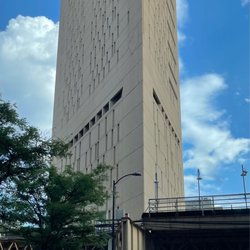 METROPOLITAN CORRECTIONAL CENTER - 22 Photos & 11 Reviews - 71 W Van ...