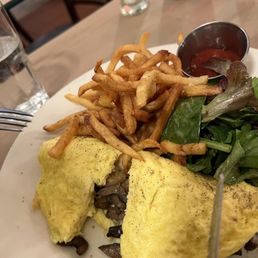 LE PARISIEN - Updated October 2025 - 1088 Photos & 1102 Reviews - 163 ...