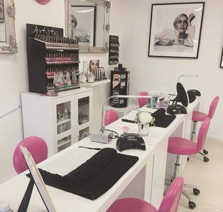 SAVANNAH NAILS AND BEAUTY STUDIO - Updated April 2025 - 31 Victoria Rd ...