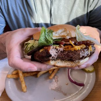 PLUM DELICIOUS FAMILY RESTAURANT - Updated December 2025 - 189 Photos ...