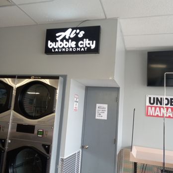 BUBBLE CITY LAUNDROMAT - Updated December 2025 - 10 Photos - Chicago ...