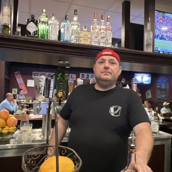 RUSTY BUCKET RESTAURANT & TAVERN - Updated December 2025 - 424 Photos ...