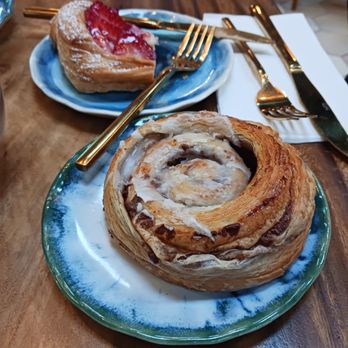 THE READING ROOM - Updated December 2024 - 94 Photos & 49 Reviews - 429 ...