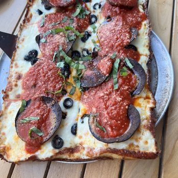 FREEDOM BROTHERS PIZZERIA & ALEHOUSE - Updated July 2025 - 100 Photos ...