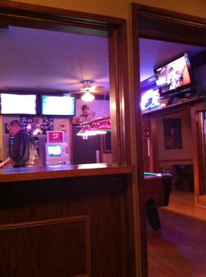 THE WESTSYDER NEIGHBOURHOOD PUB - Updated May 2025 - 3369 Westsyde Road ...