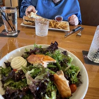NOON HILL GRILL - Updated December 2025 - 52 Photos & 236 Reviews - 530 ...