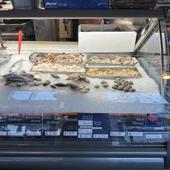 FJORD FISH MARKET - Updated October 2025 - 38 Photos & 33 Reviews - 249 ...