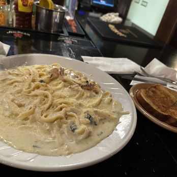 CREST CAFE - Updated July 2024 - 222 Photos & 489 Reviews - 5225 Canyon ...