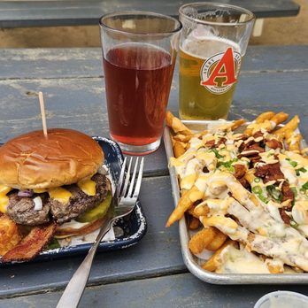 THE HOP STOP - Updated August 2025 - 302 Photos & 273 Reviews - 14055 ...