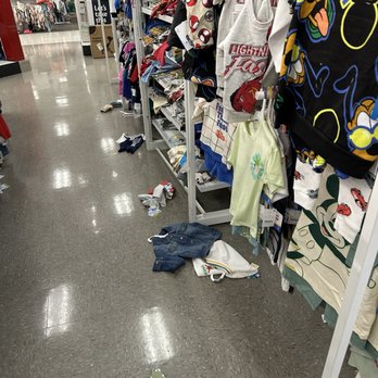 TARGET - Updated January 2026 - 200 Photos & 294 Reviews - 100 14th St ...