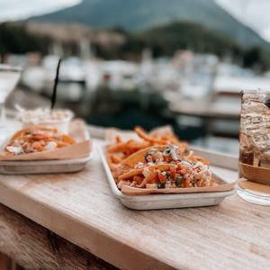 BURGER QUEEN - Updated June 2025 - 99 Photos & 136 Reviews - 518 Water ...