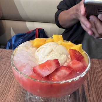 MANGO MANGO DESSERT - Updated June 2024 - 95 Photos & 37 Reviews - 6830 ...