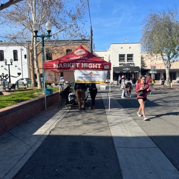 REDLANDS MARKET NIGHT - Updated December 2025 - 125 Photos & 69 Reviews ...