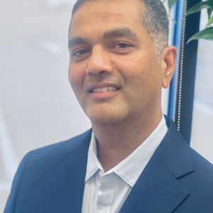 JERRY HSIEH, MD - Updated January 2026 - 65 Reviews - 18255 Brookhurst ...