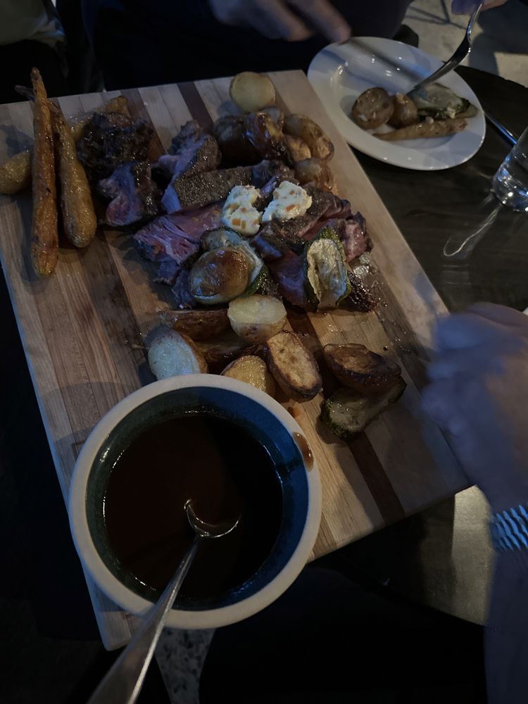 MYTHIK - Updated January 2025 - 1909 Avenue des Canadiens-de-Montréal ...