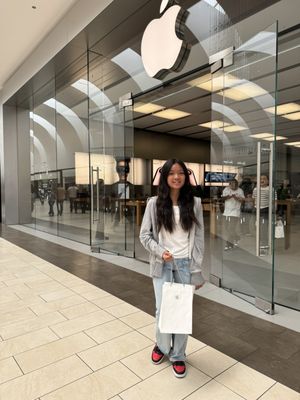 APPLE LOS CERRITOS - Updated January 2026 - 270 Photos & 1040 Reviews ...