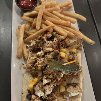 NEW RIVER TAPHOUSE - Updated July 2024 - 978 Photos & 534 Reviews ...